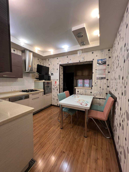 Срочно продаётся 3-х комн квартира в Куйлюк массив-5, 3/1/5