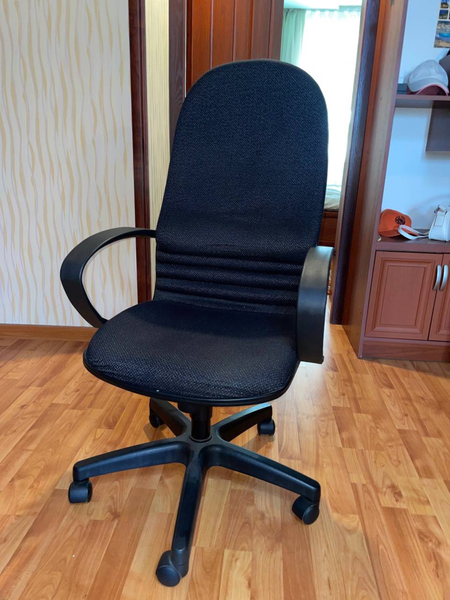 Кресло офисное