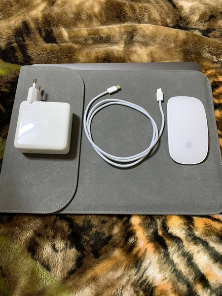 Magic mouse (Mishka) sotiladi ZUDLIK BILAN