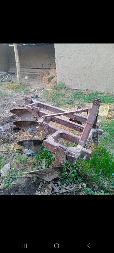 Traktor va qo'shimchalar