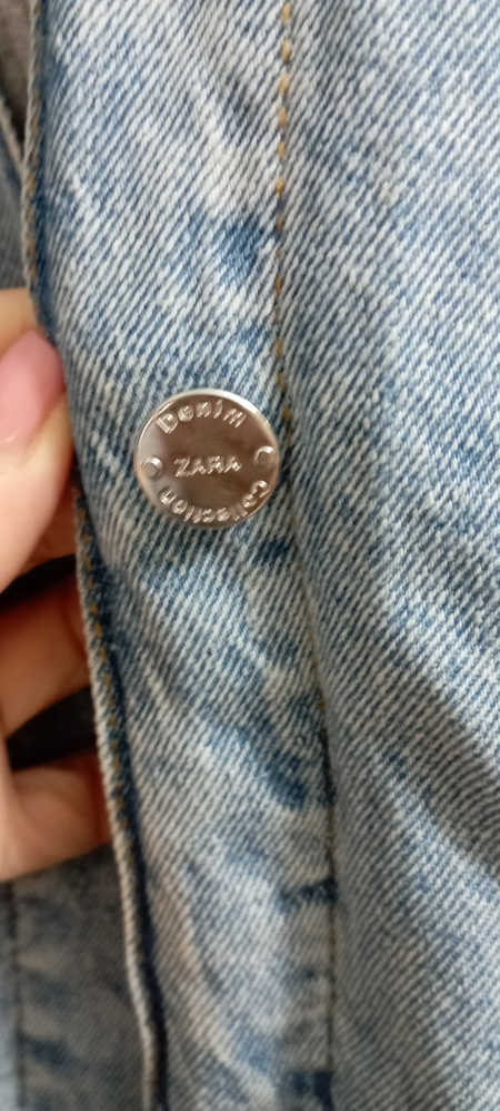 Zara Куртка джинсовая на 11-14 лет
