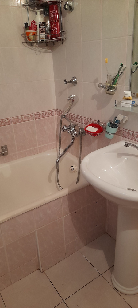 Продаю 3/2/5 квартиру, 77серия,68 кв.м,