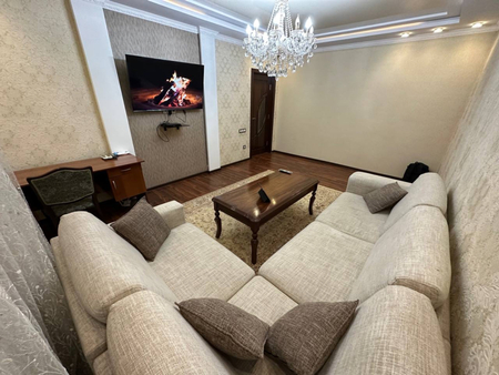 Shohmed centre олдида кунклик квартира шохмед центр