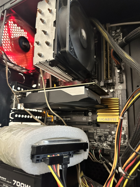 i7 komyoter satiladi super plata mantajga 3d max zor