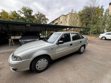 Продаётся нексия 2 гибрид, 109тыс пробег