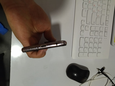 Poco x3 pro xotirasi 8+3/256 Xolati rasmda korsatilgan