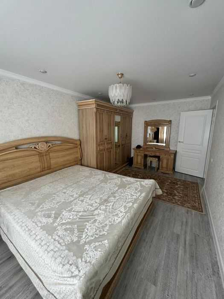 Мирзо-Улугбек • Чиланзар-ц • 3-комн • 80 м² • этаж 3/18 • [КИ:008]