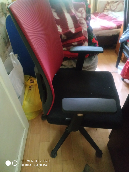 Продается кресло компьютерное,игровое