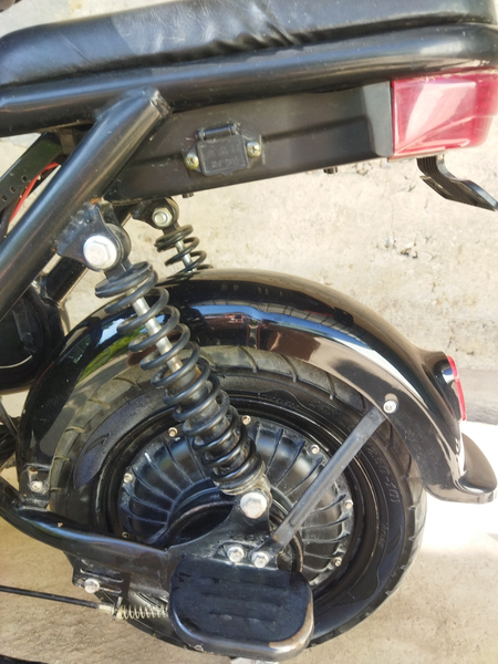 Skuter moped elektron