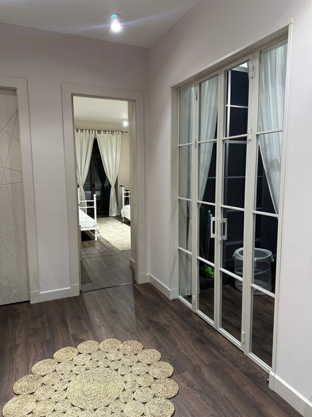 Продается своя 3-х комн.кв. 125 кв.м. На Ц-1.