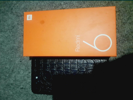 Redmi 6 karopka dak bor