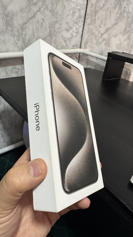 Iphone 15 pro max  256 gb  sim + esim