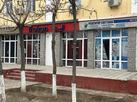 Центрда! 108 м/кв магазин, 1 хана жайы м-н сатылады.