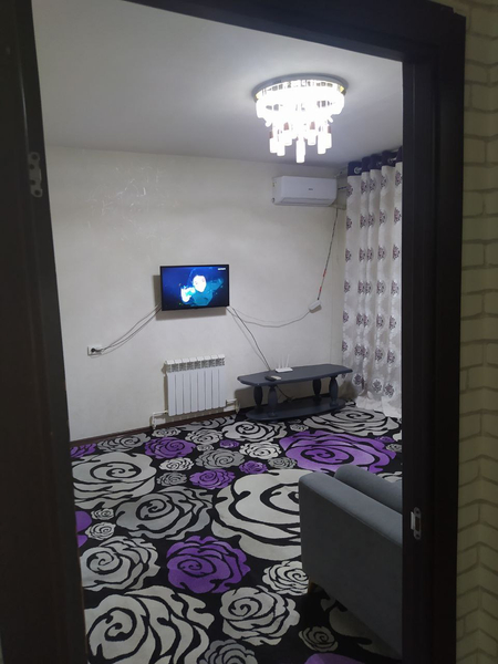 Продам свою 2-х ком квартиру. Сергели, янгихает, 4-я станция метро.