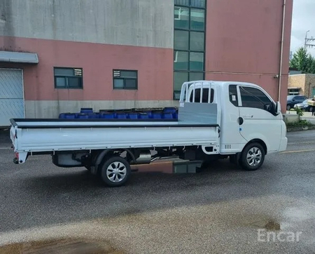 Hyundai Porter Limuzin versiyasi Oʻzbekistonga zakaz asosida Koreadan