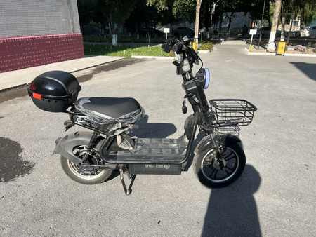 Arzonga skuter bor