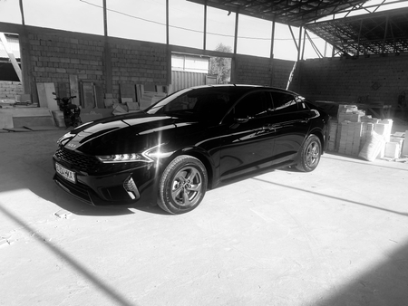 Srochne sotiladi kia5