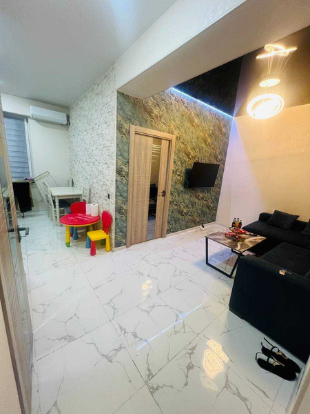 Продается 1 комнатная квартира. Юнусабад 19й квартал. Новостройка