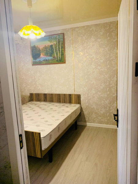 Продается 2 ком квартира Ц-6 к/т Казахстан с ремонтом с обстановкой
