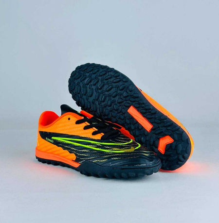 Sarakanojka Nike / Сороконожка Найк