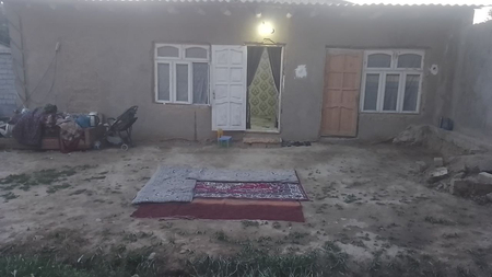 Zangiota busuvda uy sotiladi srochno 4 soʻtix