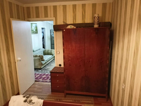 Продается 2х комнатная кв. на  1 этаже, кирпич. (Чиланзар 2 квартал)