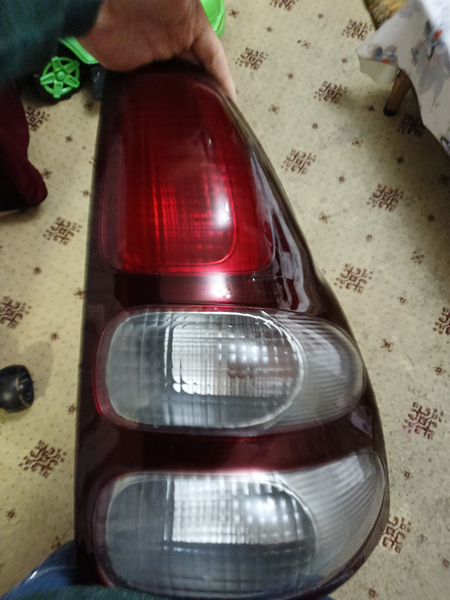Land kruzer prado 120 orqa faralari ong chap tarafi