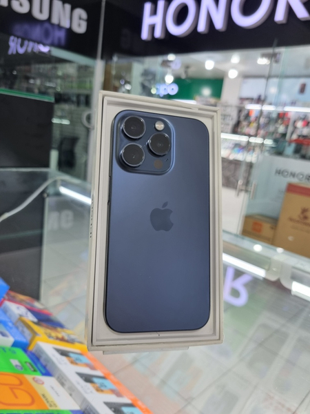 I phone 15 pro 94%batareka