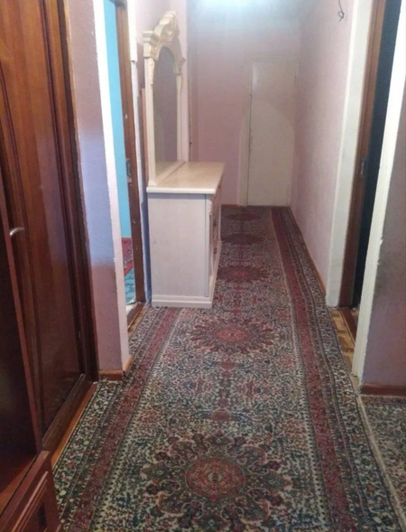 Чеварда 4 хоналик квартира ижарага берилади