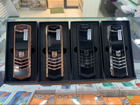 New Vertu signature