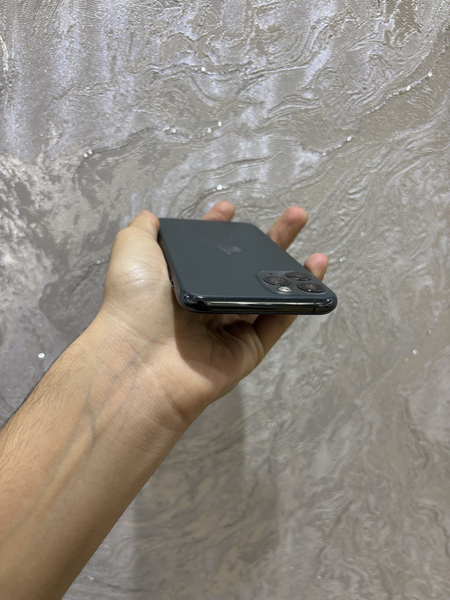 Продам iPhone 11 Pro