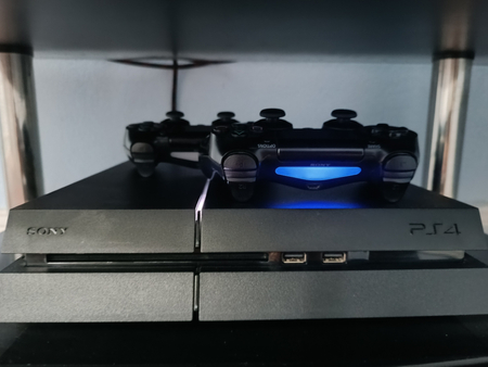 Ps4, 1 TB. versiya 9.00Hen