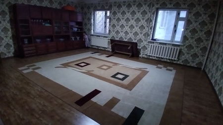 Срочна срочна учаска сотилади хама шаройитга эга