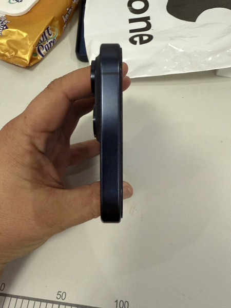 Iphone 15 pro max 512 bataryeka 93%