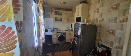 .Продам 1х2комнатную балкон 2х6метр 42м2 чистый ремонт 26квартал Чилон
