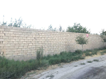 Yangi yul ko'chasida zudlik bilan yer sotiladi!