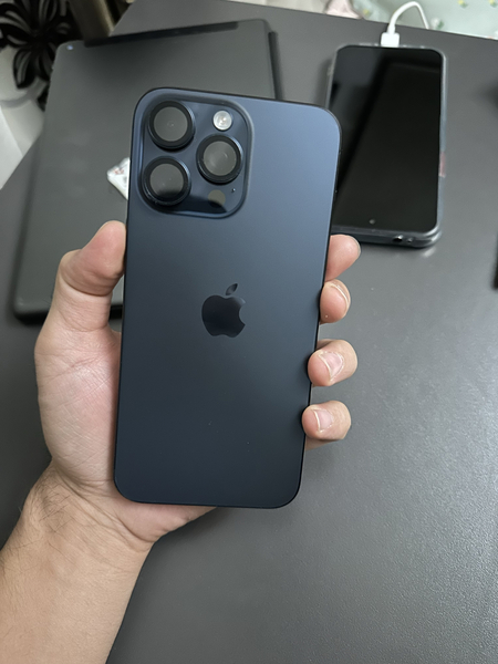 Продам Iphone 15 pro max 256gb,blue titanum