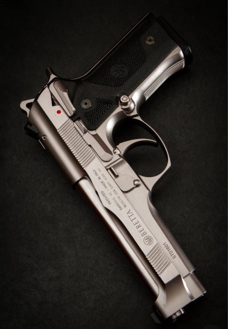 Pistolet metal mc16