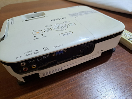 Проектор LCD EPSON Model:H429B