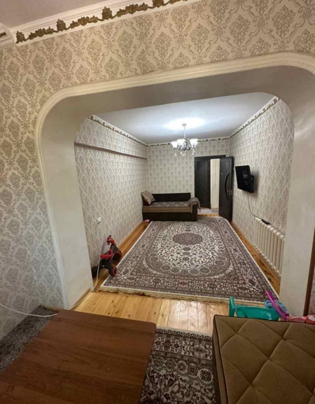 Юнусабад 4 квартал 2/1/4 (52²) продаётся квартира