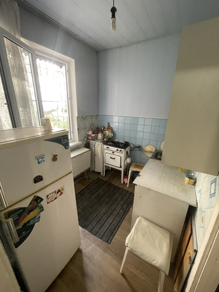 Раздельная планировка.   2-комнатная.   2 этаж.   48 м2.