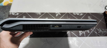 Ноутбук ASUS N73JF