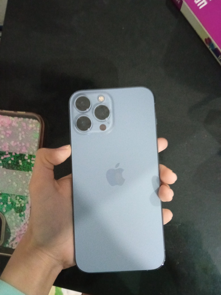 Ayfon 13promax lla