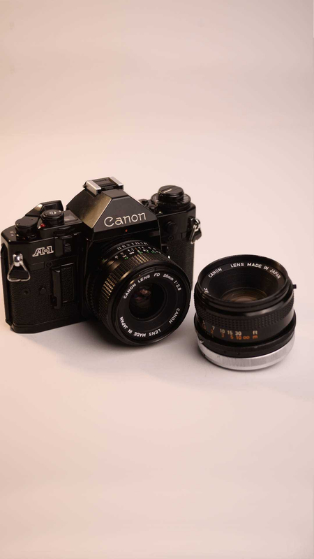 Пленочный фотоаппарат Canon A-1 (35 мм)