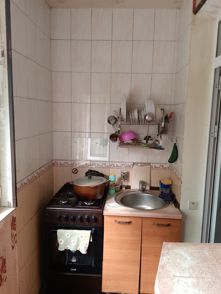 Chilonzor 11 kvartalda 3 xonali uy sotiladi