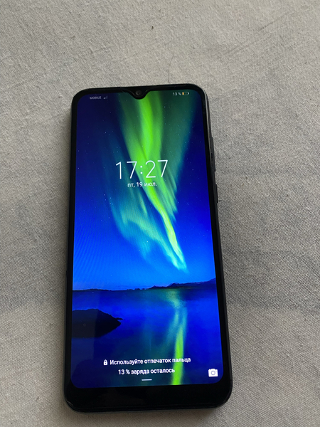honor 8a  xolati o'rta