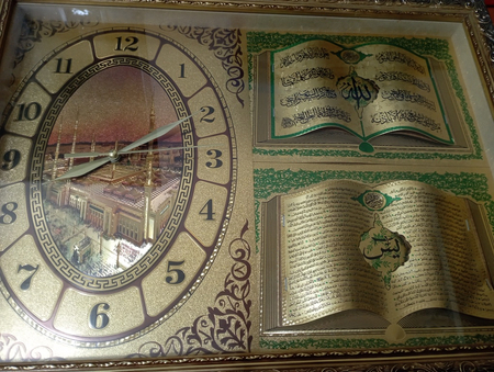 Продаются новые часы большие