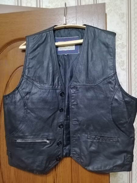 Продам джинсовые куртки.