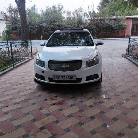 Chevrole cruz sotiladi abmen ham bor