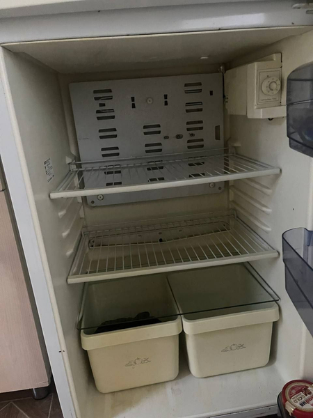 Срочно продаются холодильник